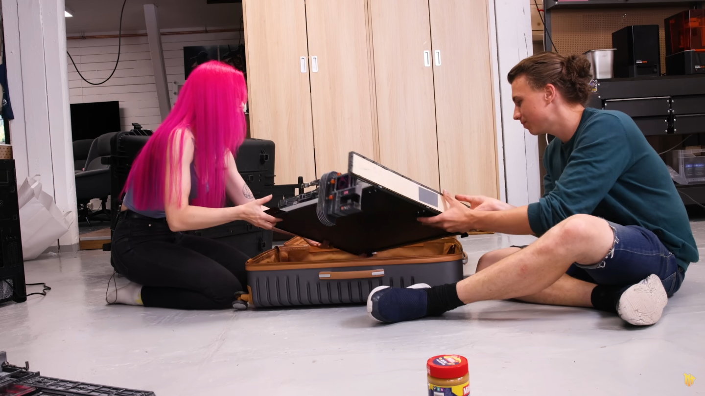 運用 AI 繪圖「Midjourney」打造 Cyberpunk 風格 PC 機殼，猶如《電馭叛客 2077》夜城街景 | beanfun!