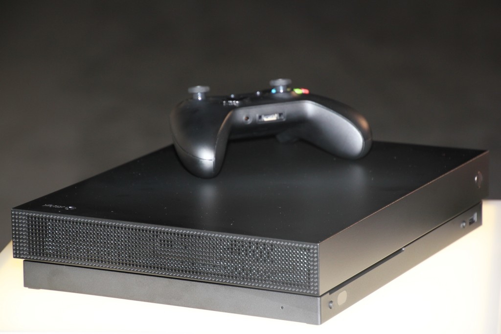 【E3 2017】Xbox One X 實機拆解內部預覽 《極限競速7》等新作提供4KHDR試玩體驗 | 遊戲基地 Gamebase