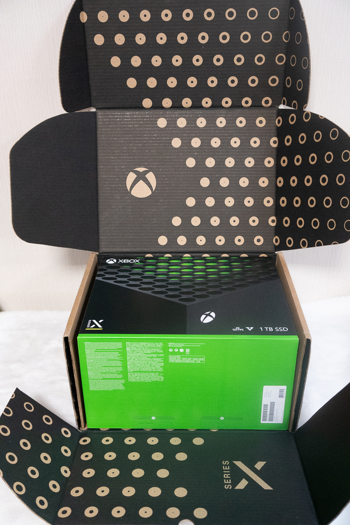 Xbox Series X 搶先開箱報導：微軟歷來最強大也是本世代最短小精悍的主機 | 遊戲基地 Gamebase