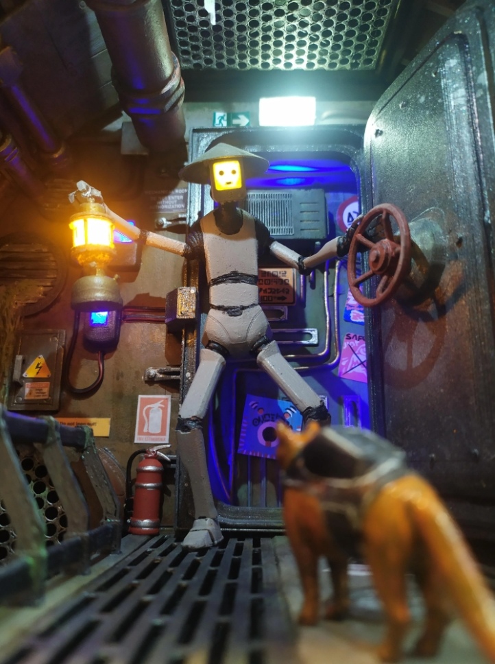 模型師創作《Stray》主題書架再現萌貓冒險，菌克、機械人忠實還原地底城市氣氛 | 遊戲基地 Gamebase