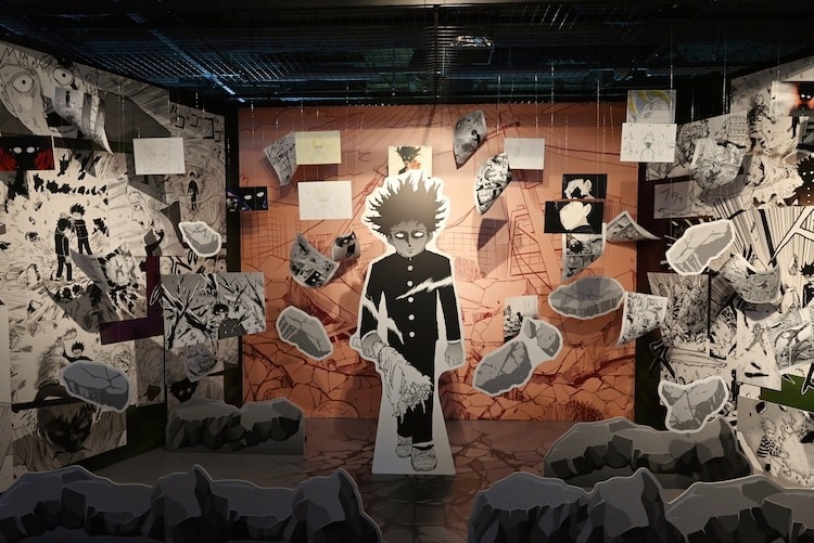 「路人超能100原作＆動畫展覽會～軌跡～」安利美特池袋本店8樓開展中！俗到爆猴子襯衫批評牆衝擊度滿點 | beanfun!