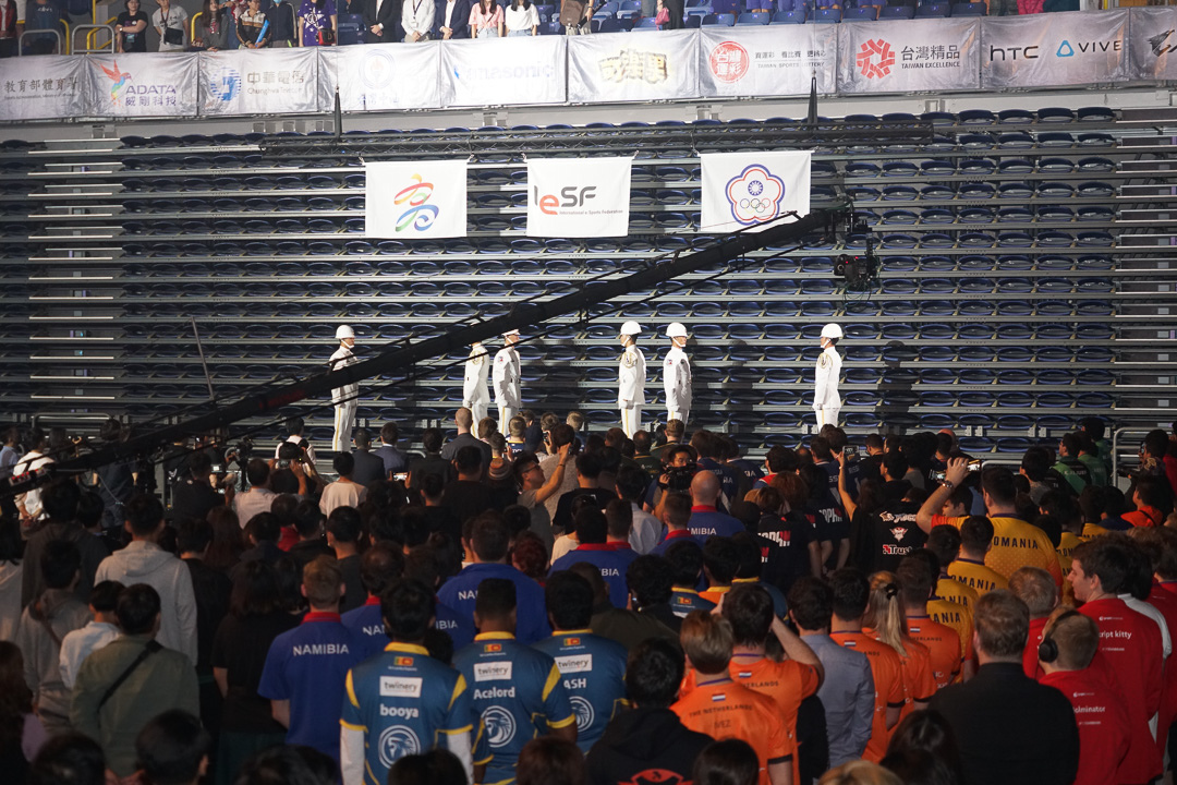 蕭敬騰為世界電競錦標賽熱唱注入能量 開幕式由BeBe代表IESF選手宣誓開戰 | 遊戲基地 Gamebase