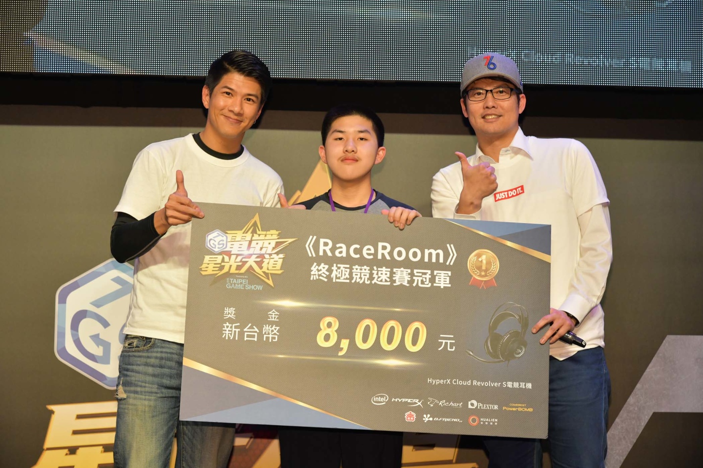 【TGS 2019】《TGS電競星光大道》爐石戰記冠軍出爐 Tom、企鵝妹首次交手火花不斷 四天精彩賽事完美落幕 | 遊戲基地 Gamebase