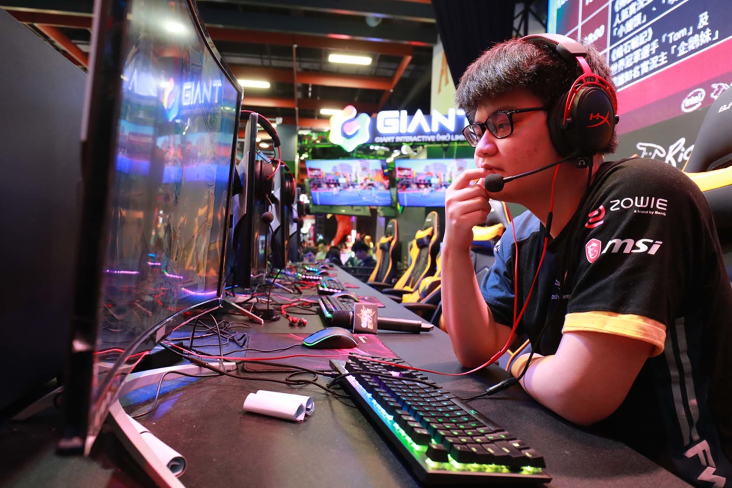 【TGS 2019】《TGS電競星光大道》爐石戰記冠軍出爐 Tom、企鵝妹首次交手火花不斷 四天精彩賽事完美落幕 | 遊戲基地 Gamebase