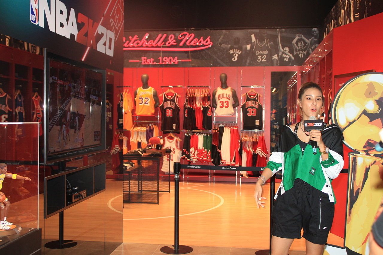 《NBA 2K20》迎戰未來全球正式發售！陽光女神「Angelina」×籃球女孩「洗菜」同台尬球 | 遊戲基地 Gamebase