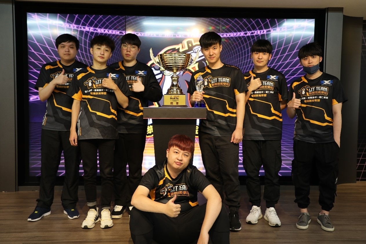 復仇成功！黎明企鵝奪回第六屆《英雄聯盟》校園聯賽 LSC 冬季總決賽冠軍寶座 | 遊戲基地 Gamebase