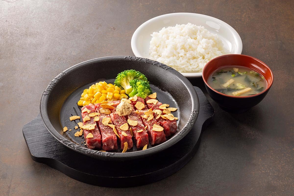 《怪獸8號》x 連鎖餐廳「胡椒廚房」秋葉原中央通店現場被怪獸襲擊！推出三款合作餐點、發送特別號外 | 遊戲基地 Gamebase